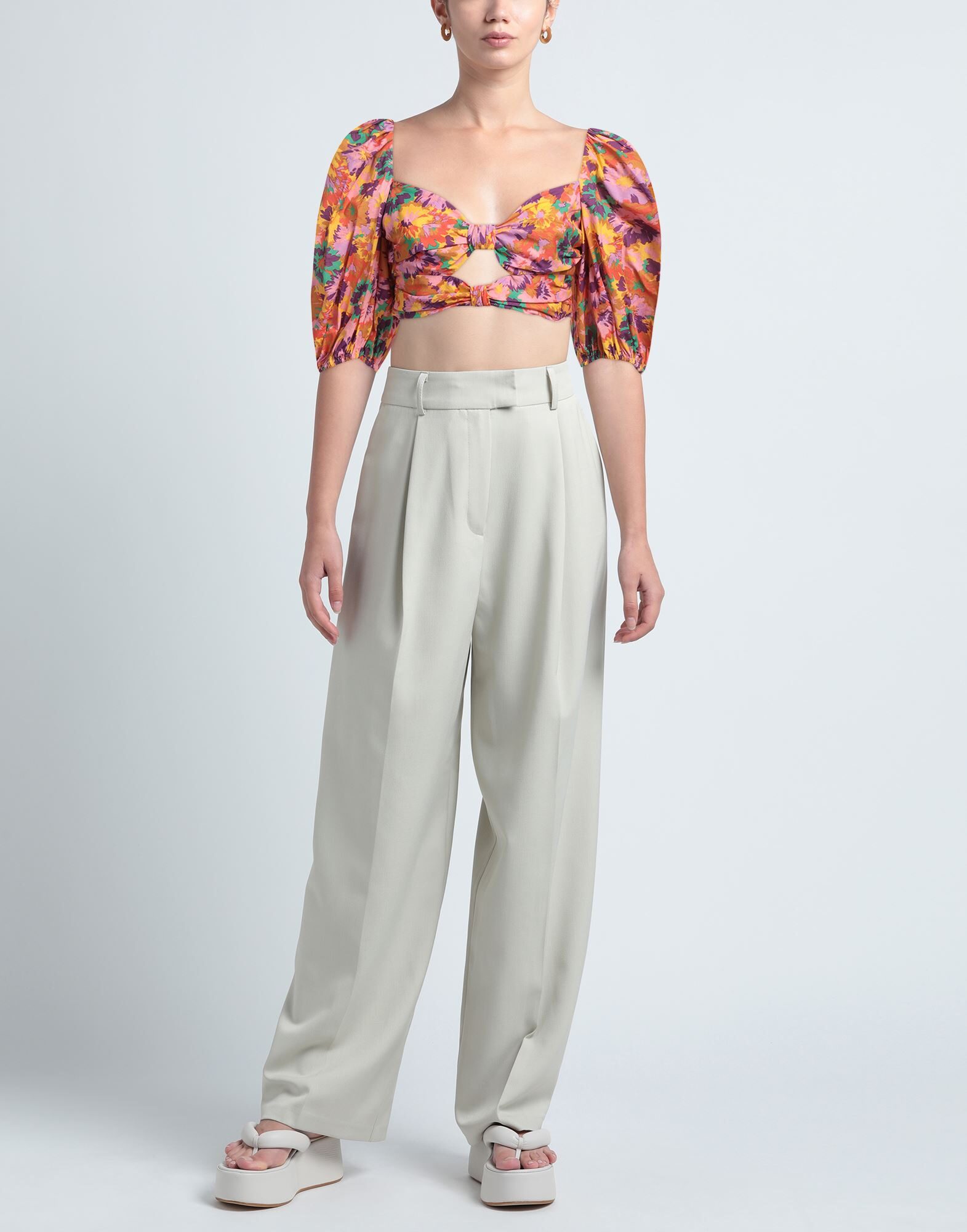 Saldi moda: abbigliamento femminile fino al -80% | YOOX