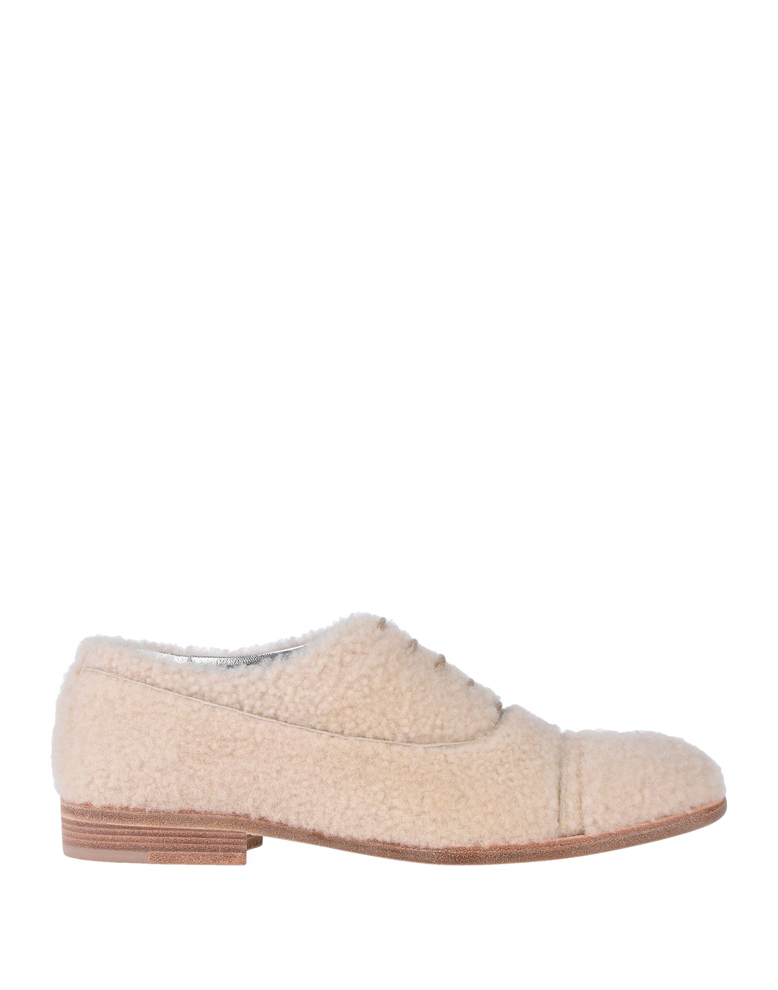 Stringate donna: scarpe stringate basse e alte, con tacco o senza tacco ...