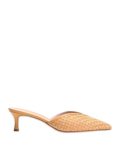 8 By YOOX Mules And Clogs - Women 8 By YOOX Mules And Clogs online on ...
