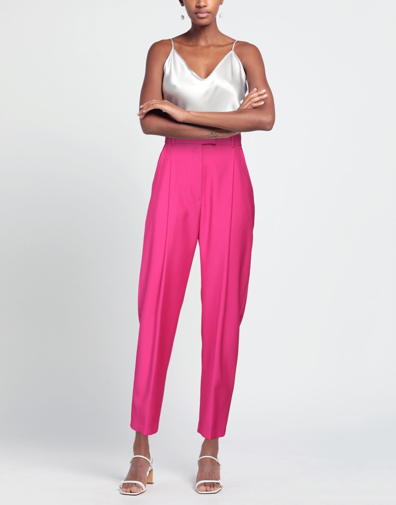 Saldi moda: abbigliamento femminile fino al -80% | YOOX