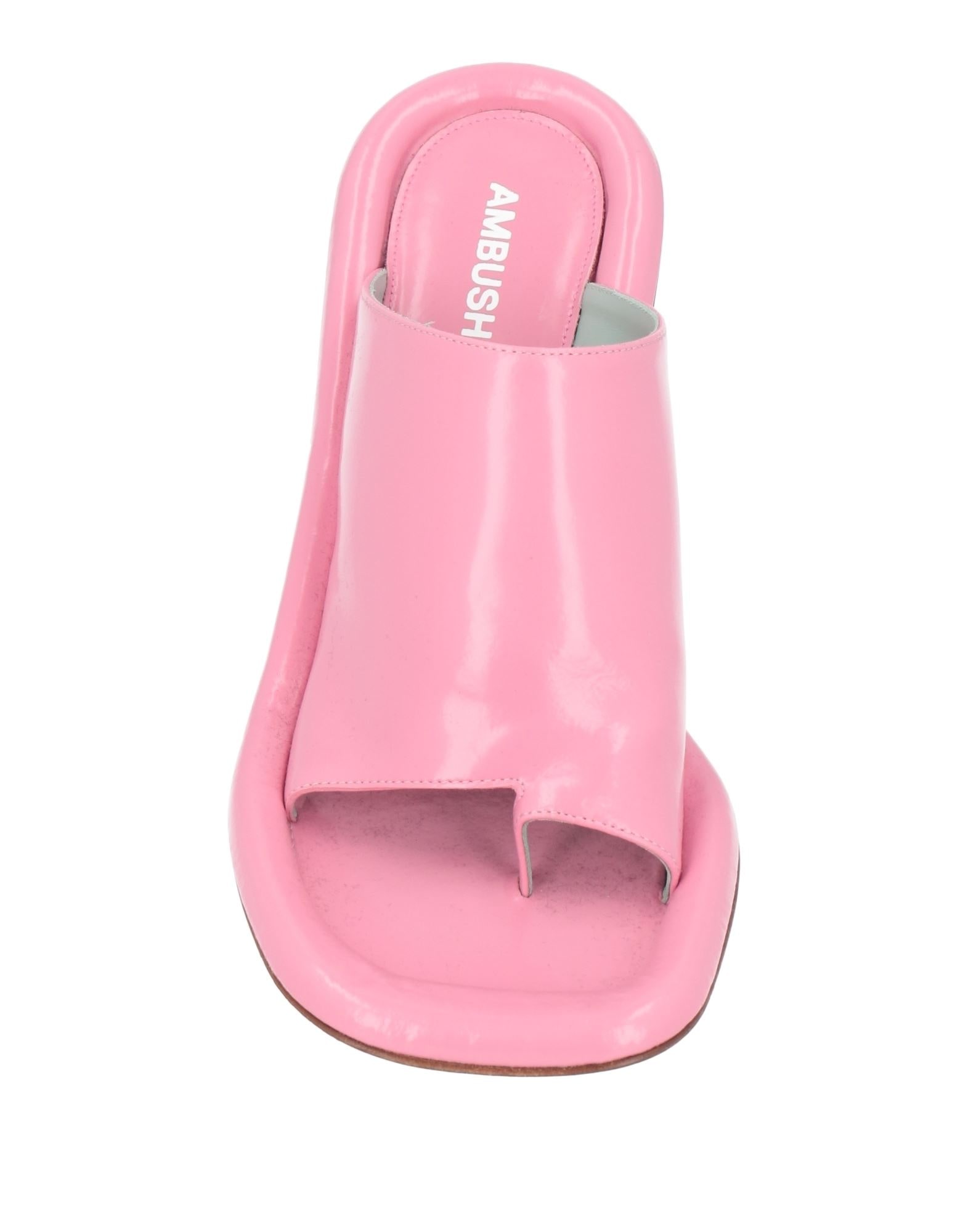 Saldi moda: abbigliamento femminile fino al -80% | YOOX